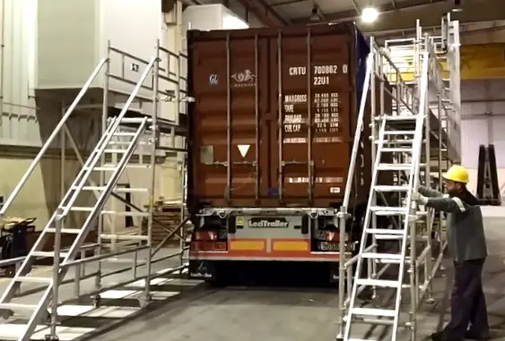Special structure for Container access - Special Platforms and ...